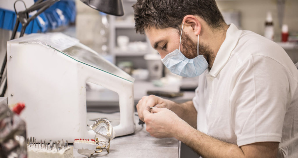 Tracking Lab Cases: How to Divide Up the Tasks – Dentrix Magazine